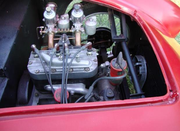 Minimal art: 1957 Ashley 750 Sport MKI – Classic Virus