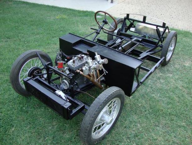 Minimal art: 1957 Ashley 750 Sport MKI – Classic Virus