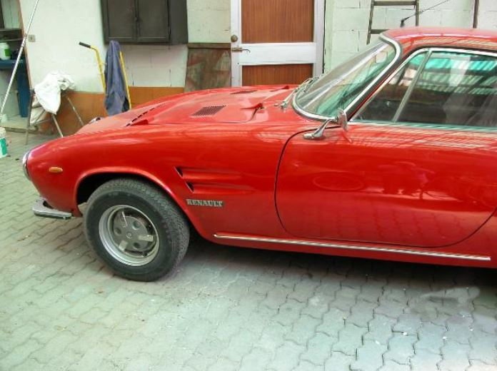 Transformers: 1971 Coachbuilt Renault R177 – Classic Virus