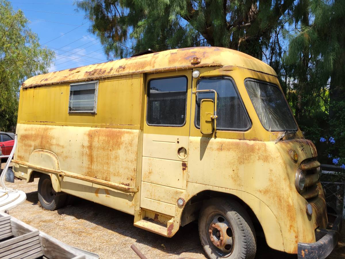 Alternative camping: 1953 Ford Vanette – Classic Virus