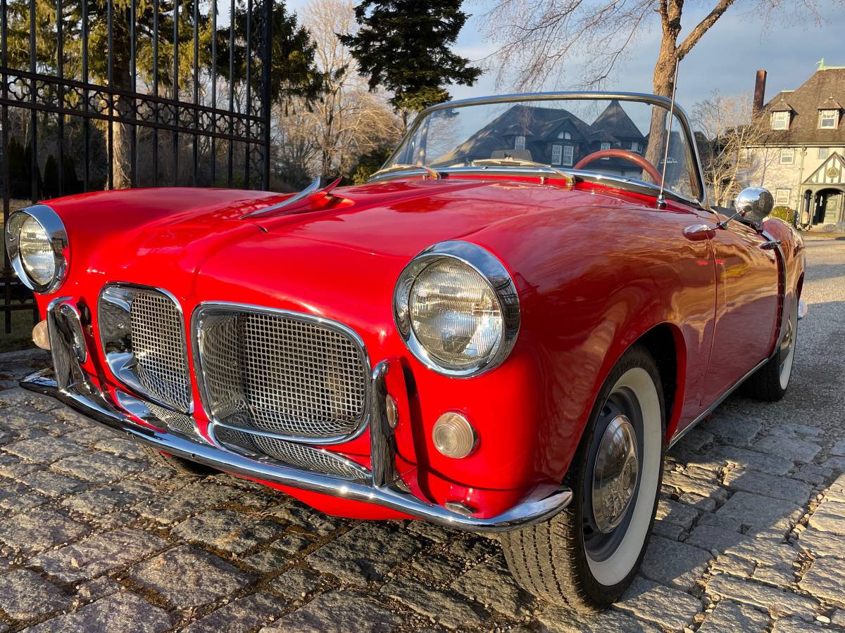 Flamboyant look: 1958 Fiat 1200 Trasformabile – Classic Virus