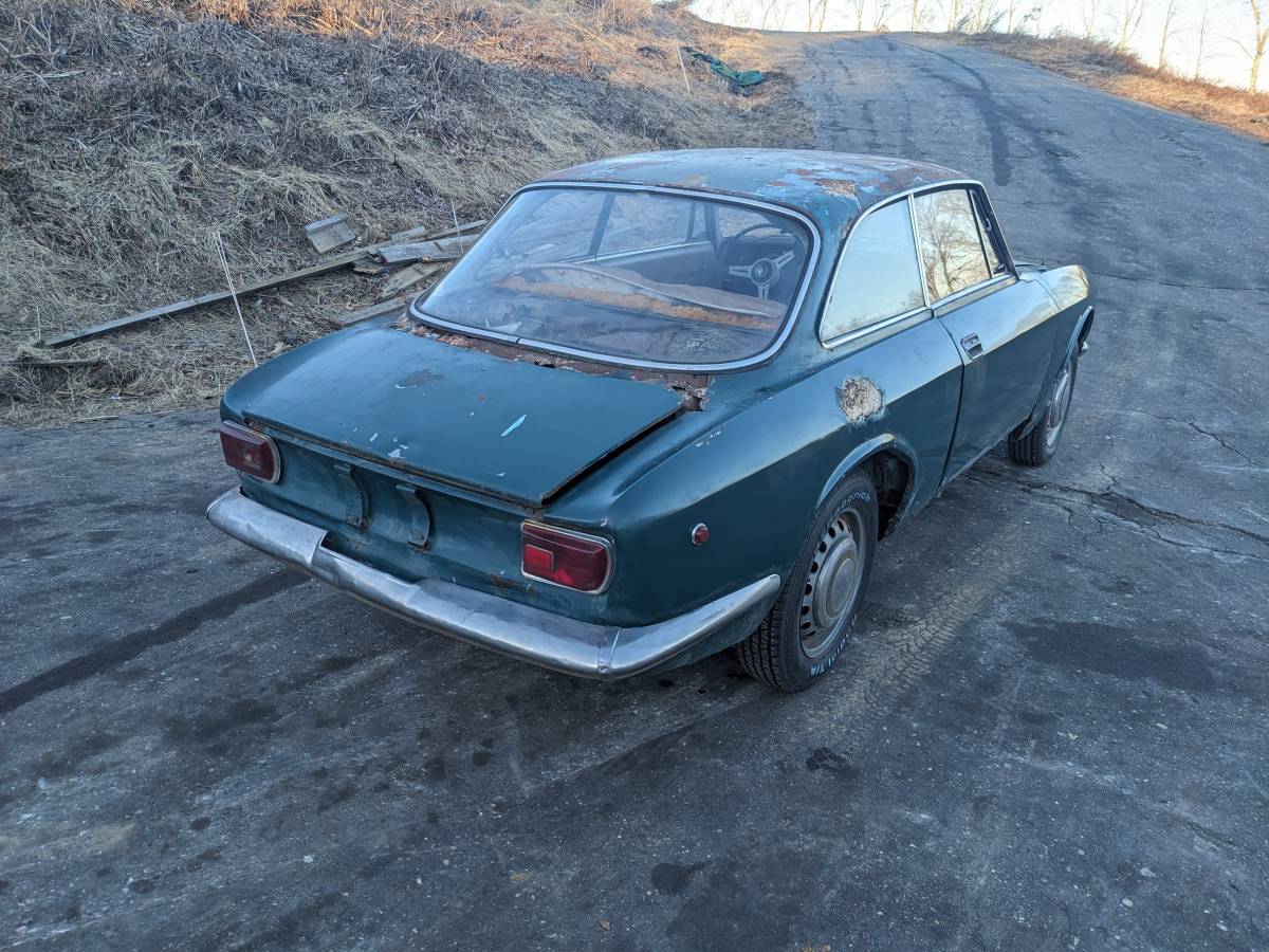 Brown and green: 1965 Alfa Romeo Giulia Sprint GT – Classic Virus