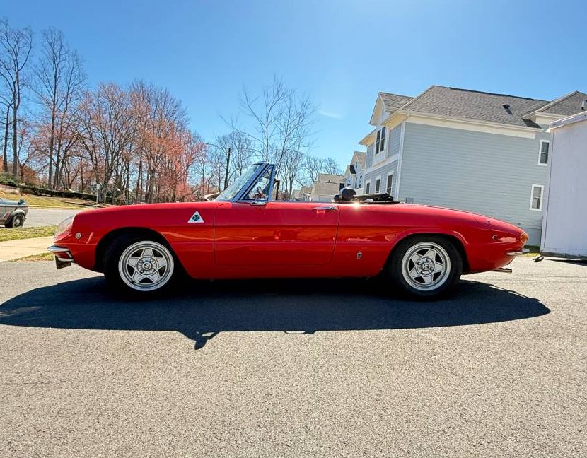 Cromodora wheels: 1969 Alfa Romeo Spider 1750 – Classic Virus